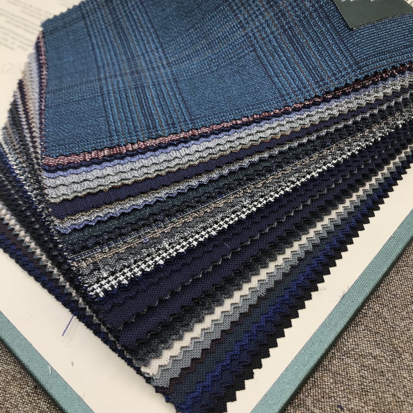 DORMEUIL「 Tonik Wool 」N°304 | TAILOR SECOND HOUSE ｜テーラーセカンドハウス